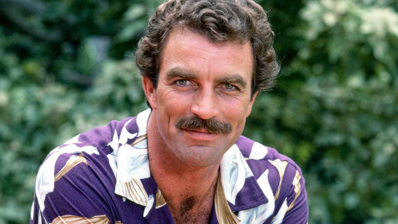 Τομ Σέλεκ: Ο γοητευτικός Τόμας Μάγκνουμ που είπε «όχι» στον Ιντιάνα ...