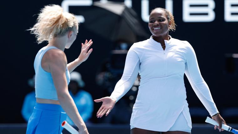 Who won the Australian Open 2025 women's doubles final?