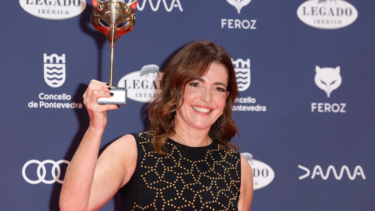 Los detalles del vestido de Teresa Helbig con el que Nora Navas ha ...