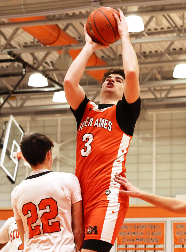 'He pushes me': This duo has lead a resurgent Oliver Ames High boys ...