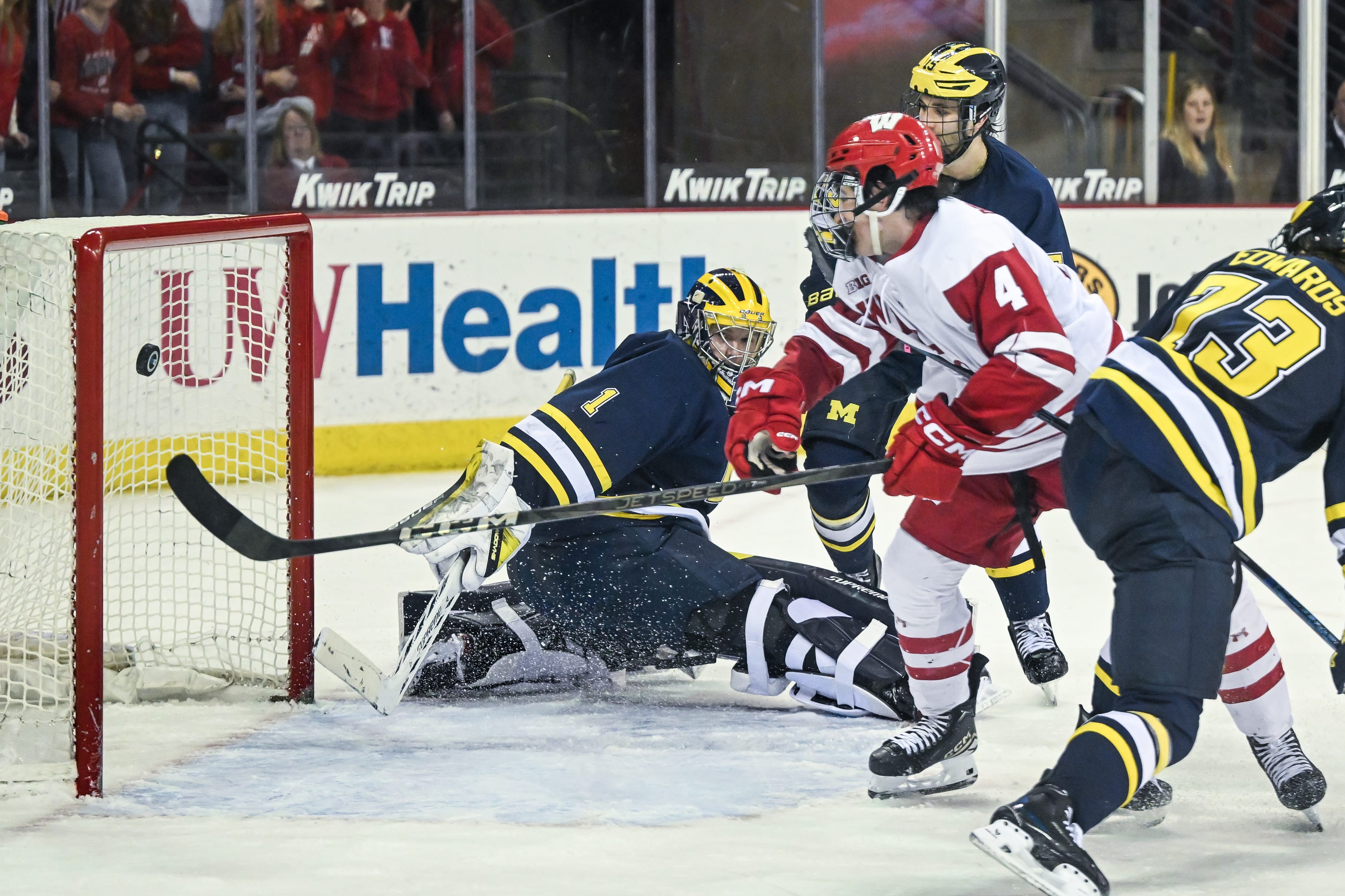 Wisconsin men's hockey bounces back vs. No. 2 Michigan, takes over ...