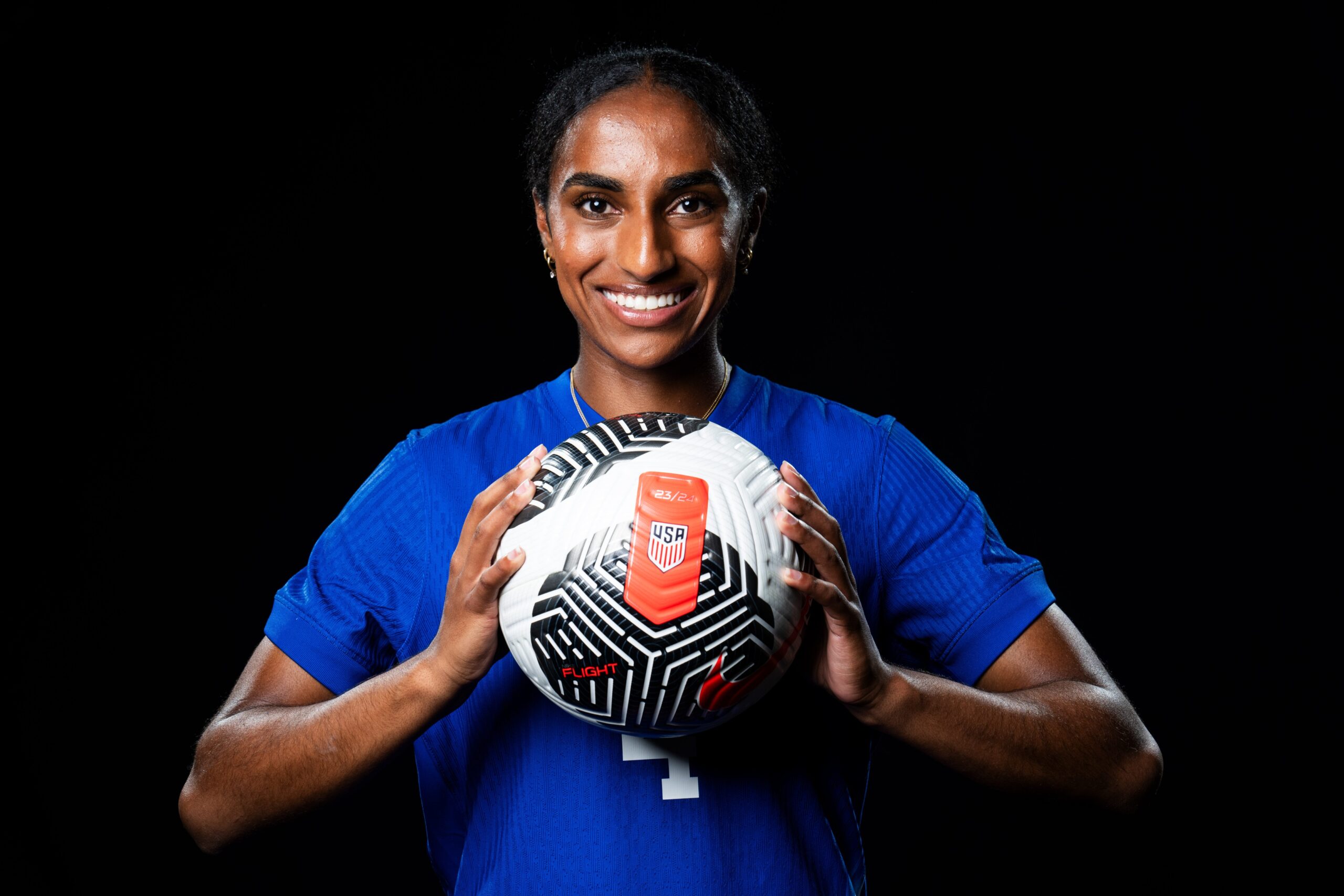 Naomi Girma's transfer from San Diego Wave to Chelsea is official