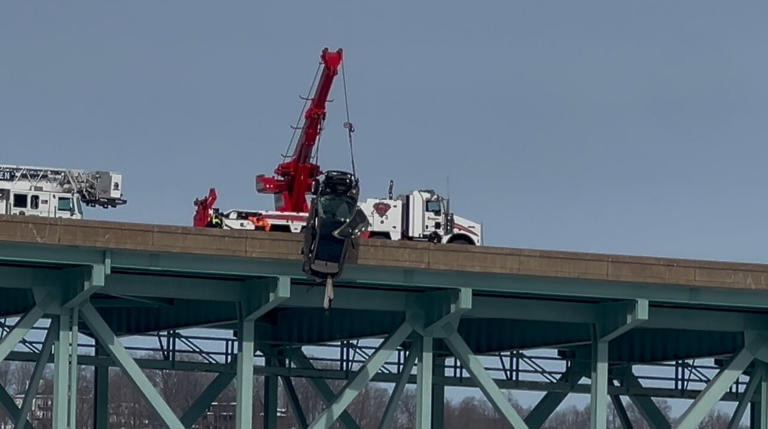 UPDATE: Circumstances surrounding car found in Cheat Lake under ...