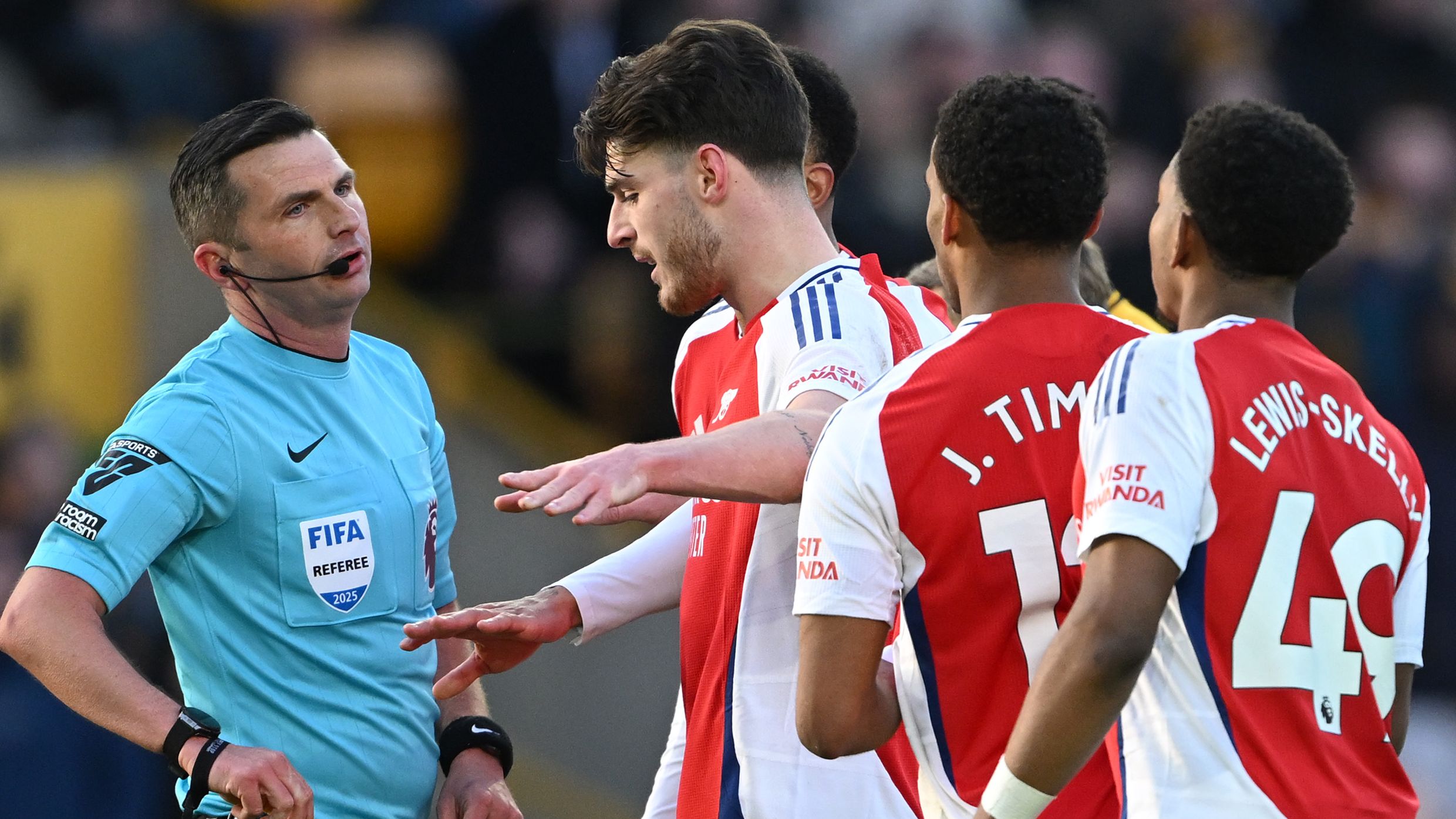 Arsenal slapped with FA charge for angry complaints to referee Michael ...
