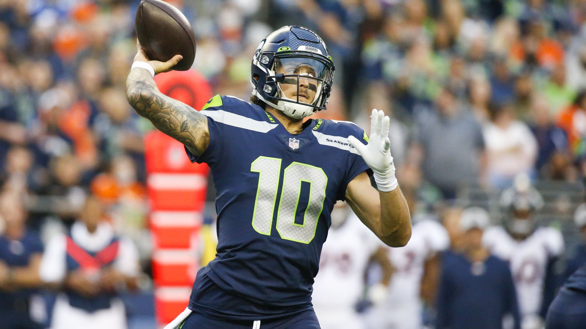 Former Seahawks quarterback signs with reigning UFL champions