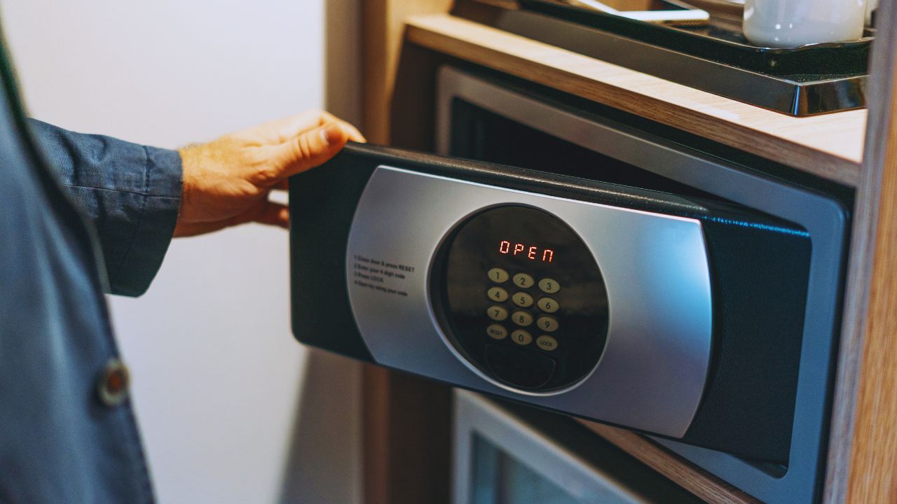 Your Safe Isn’t as Safe as You Think: The Best and Worst Places to Hide It