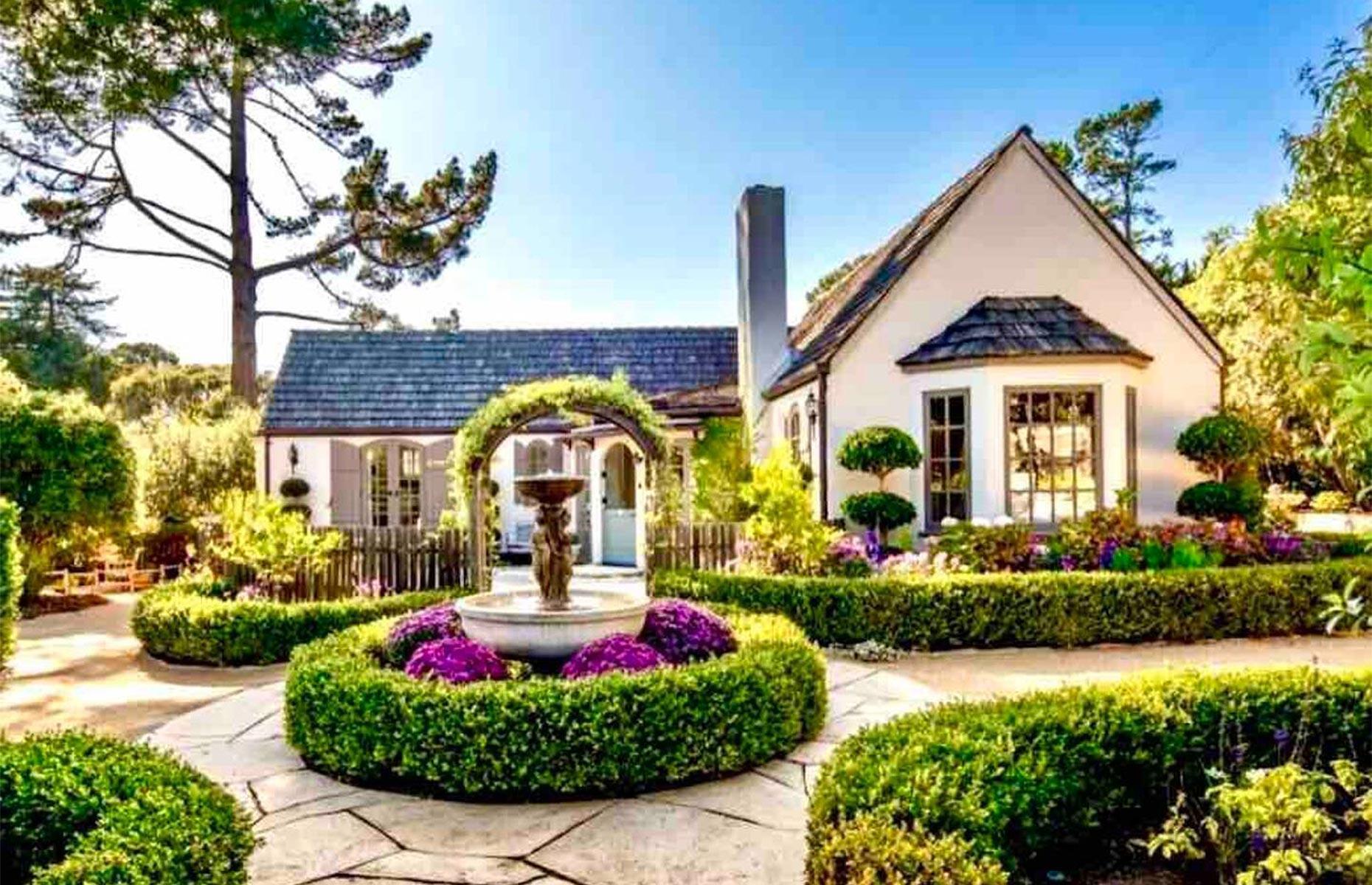 Explore The Prettiest Small Towns In America, Beyond