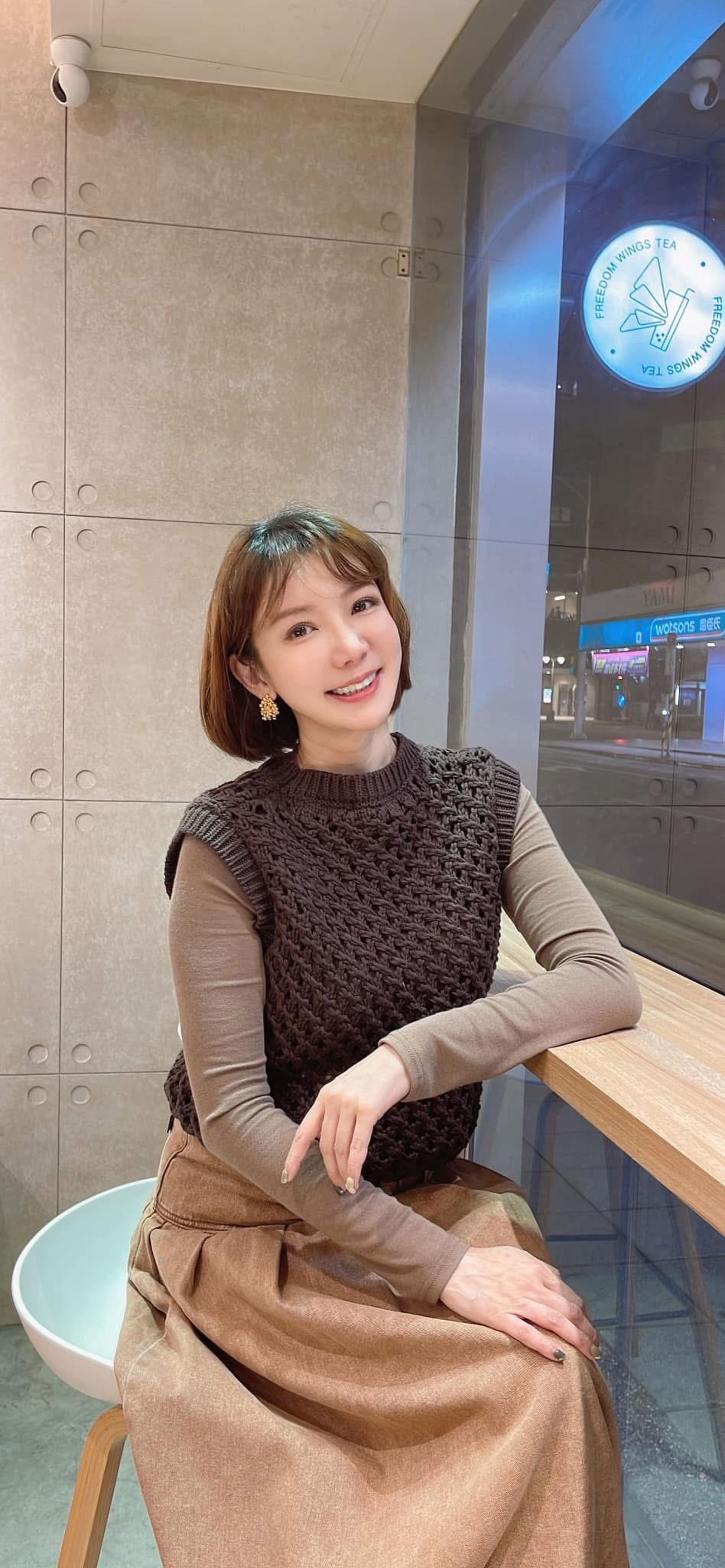 【星媽不簡單】Jennie家世背景超狂 父是電視台股東、母是CJ E&M執行長