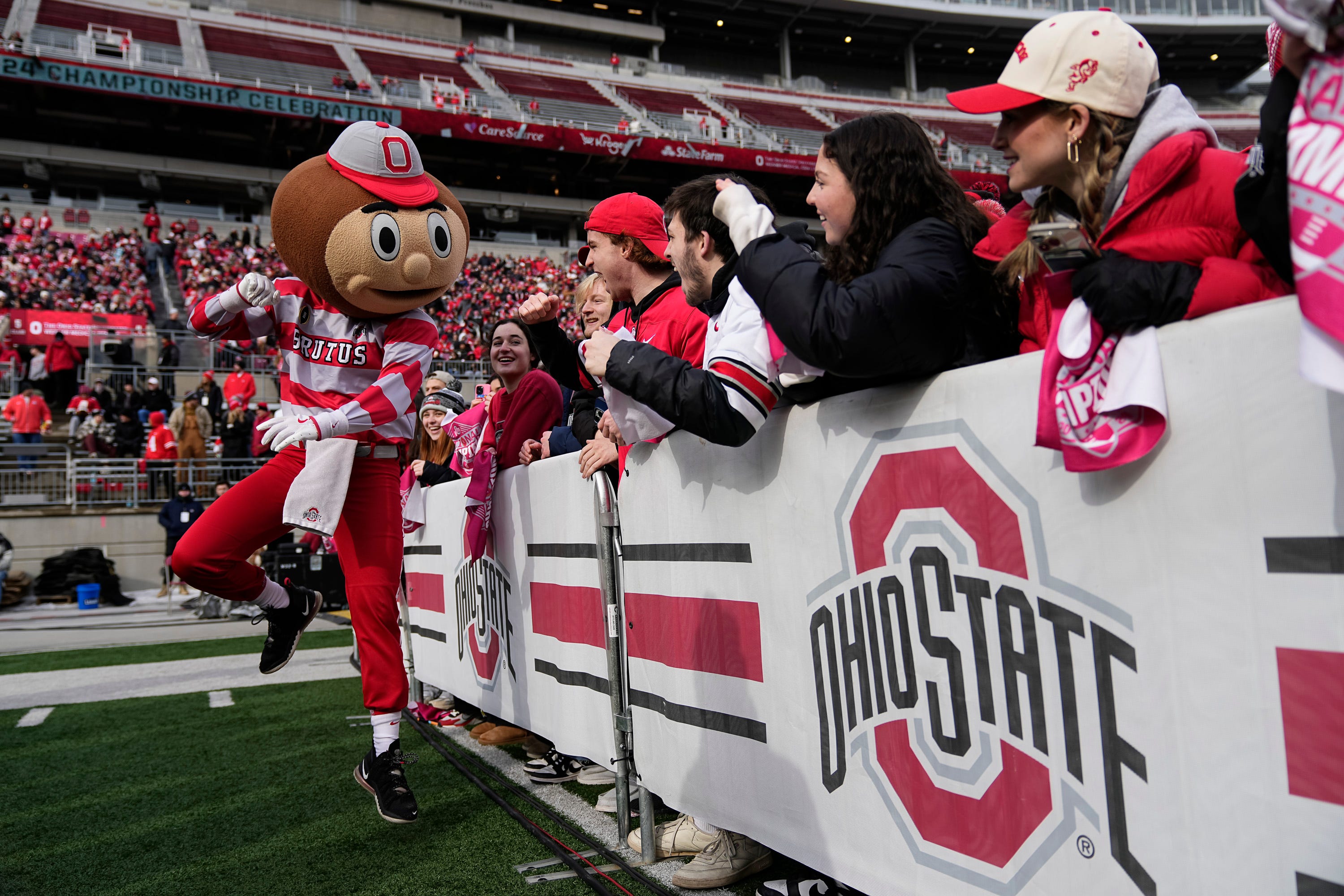 Ohio State fans celebrate the Buckeyes' National Championship Sunday at ...