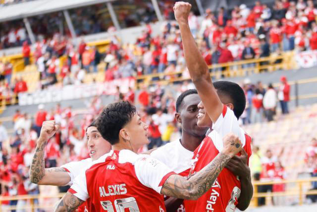 Santa Fe se impuso a Pereira en el debut: vea goles del juego Santa Fe se impuso a Pereira en el debut: vea goles del juego