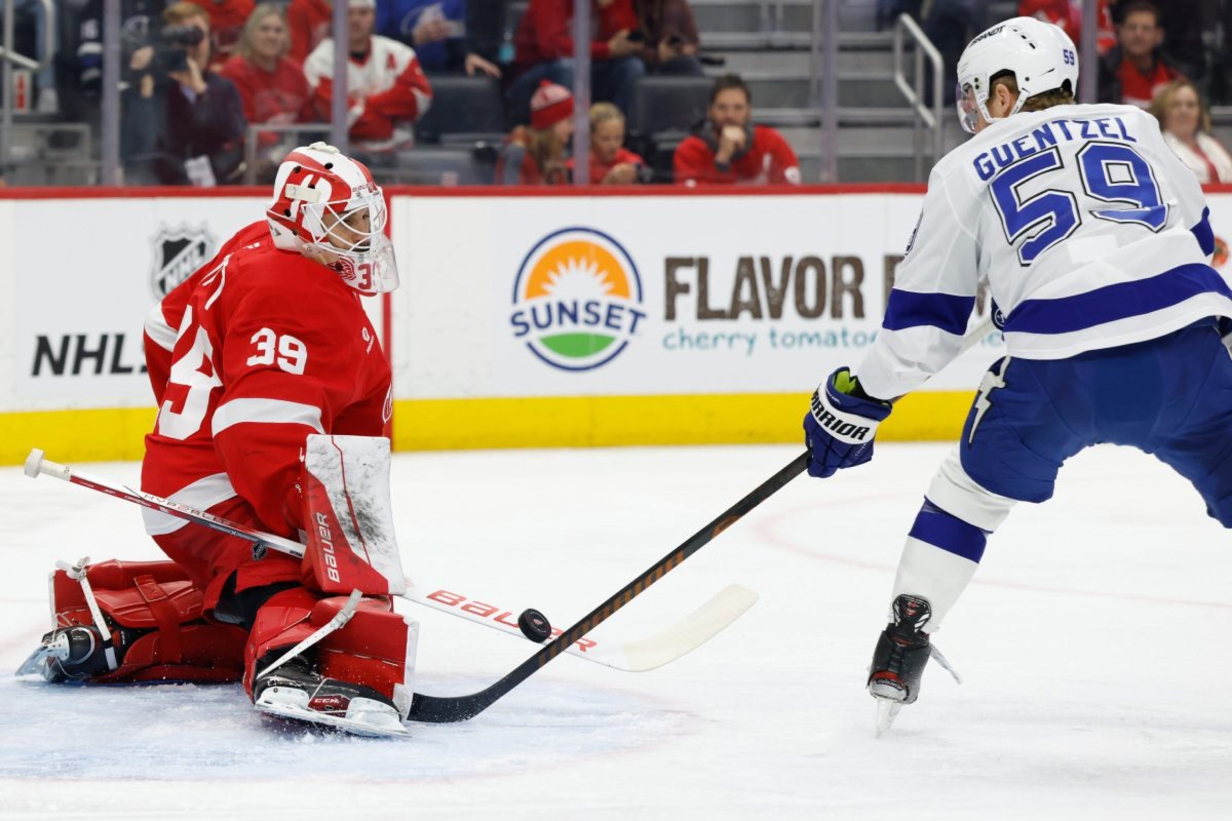 Lightning’s 113-game streak without being shutout snapped against Red ...