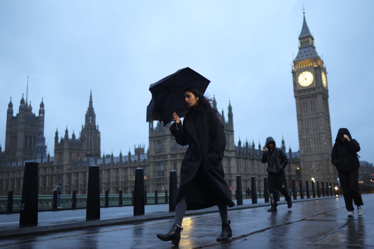 Storm Eowyn: Heavy rain and 48mph winds to hit London before mixed week ...