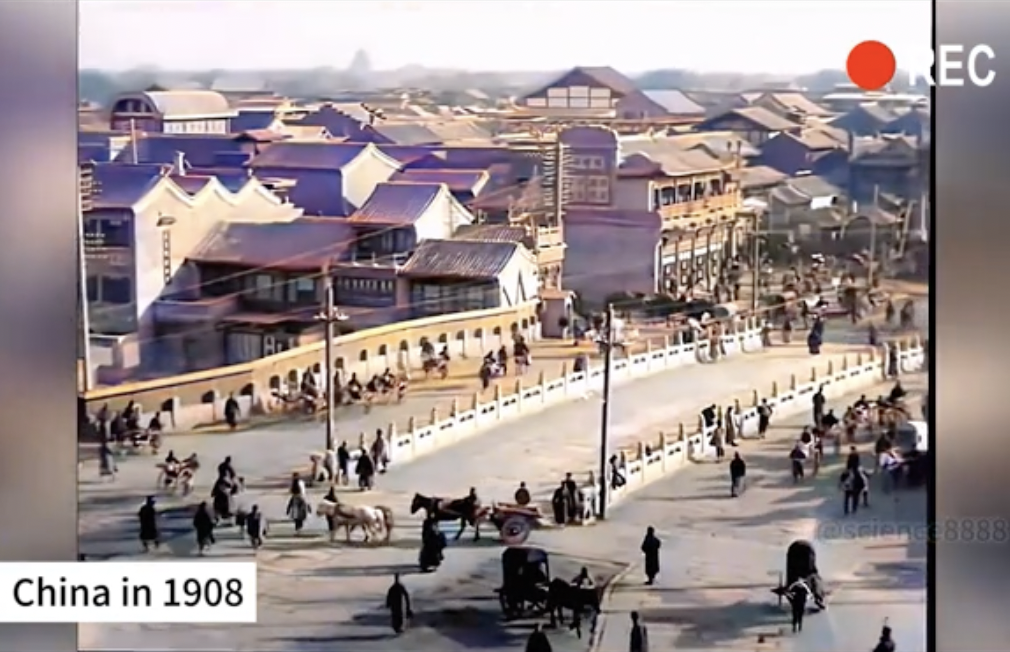 A Trip Back in Time: 26 Old-Timey Photos of City Streets Around the World