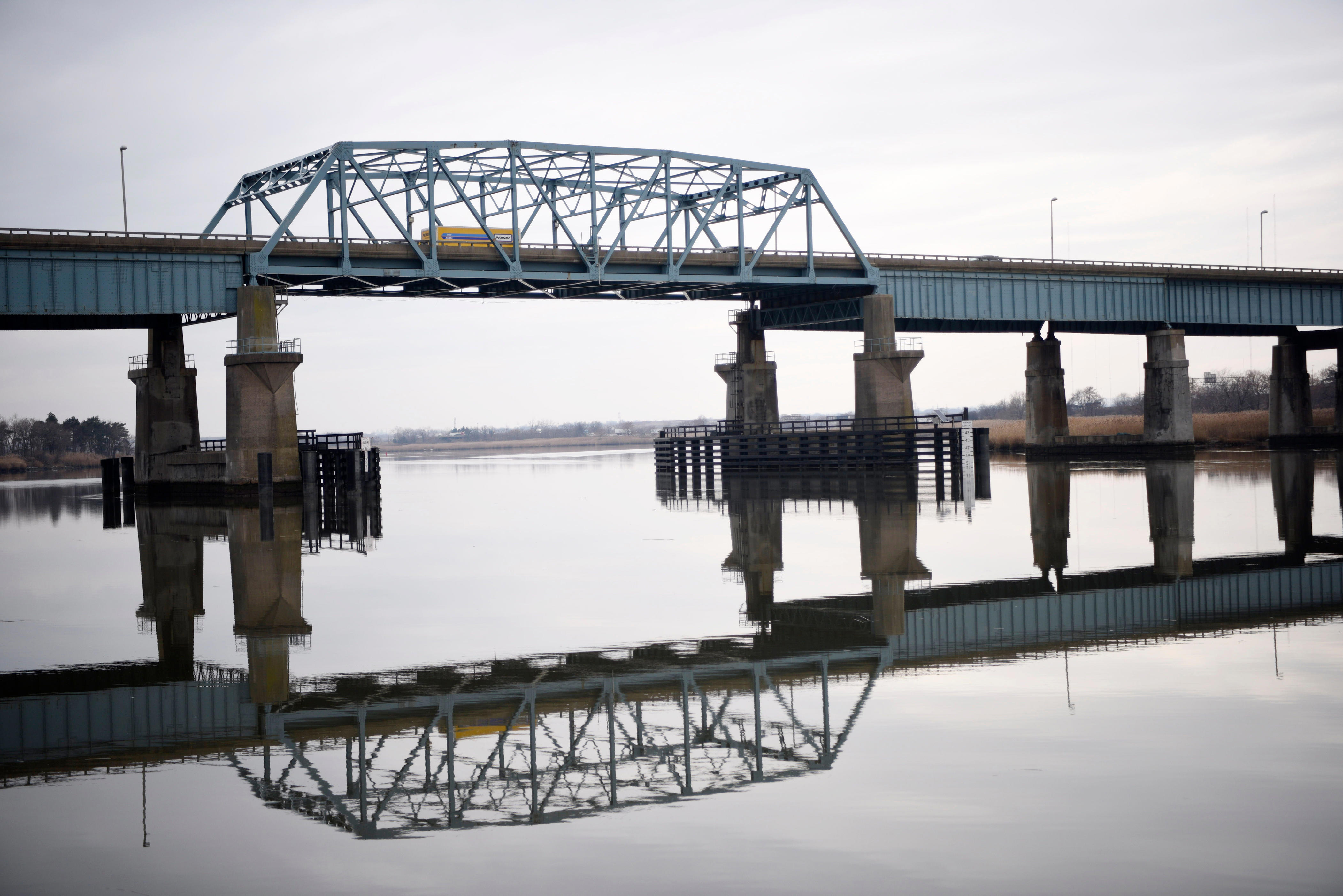 Crash on Route 3 W in East Rutherford near American Dream causing ...