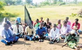 Dalits in Vengaivayal vow to continue protest