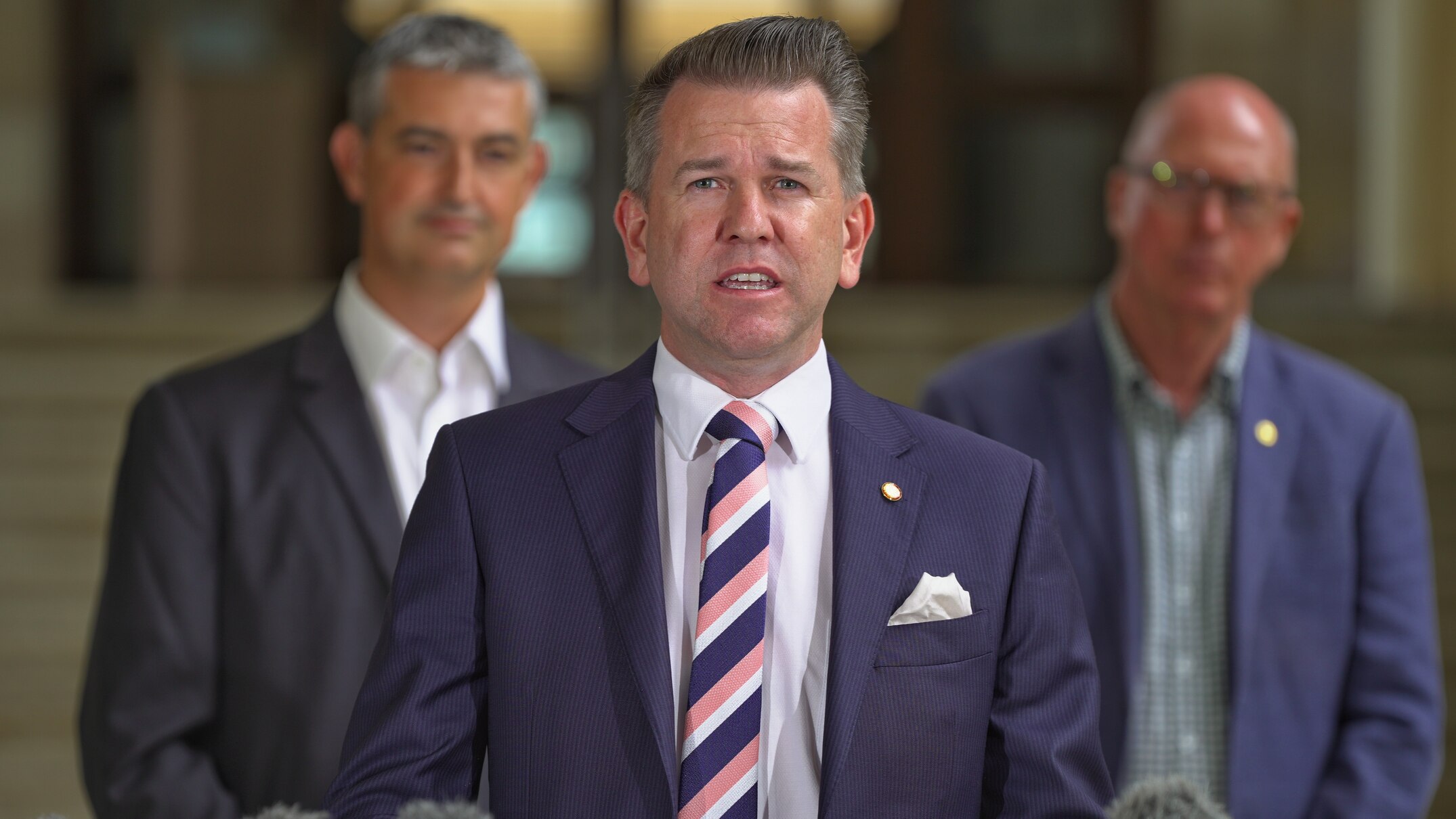 Queensland deputy premier says infrastructure projects at risk of ...