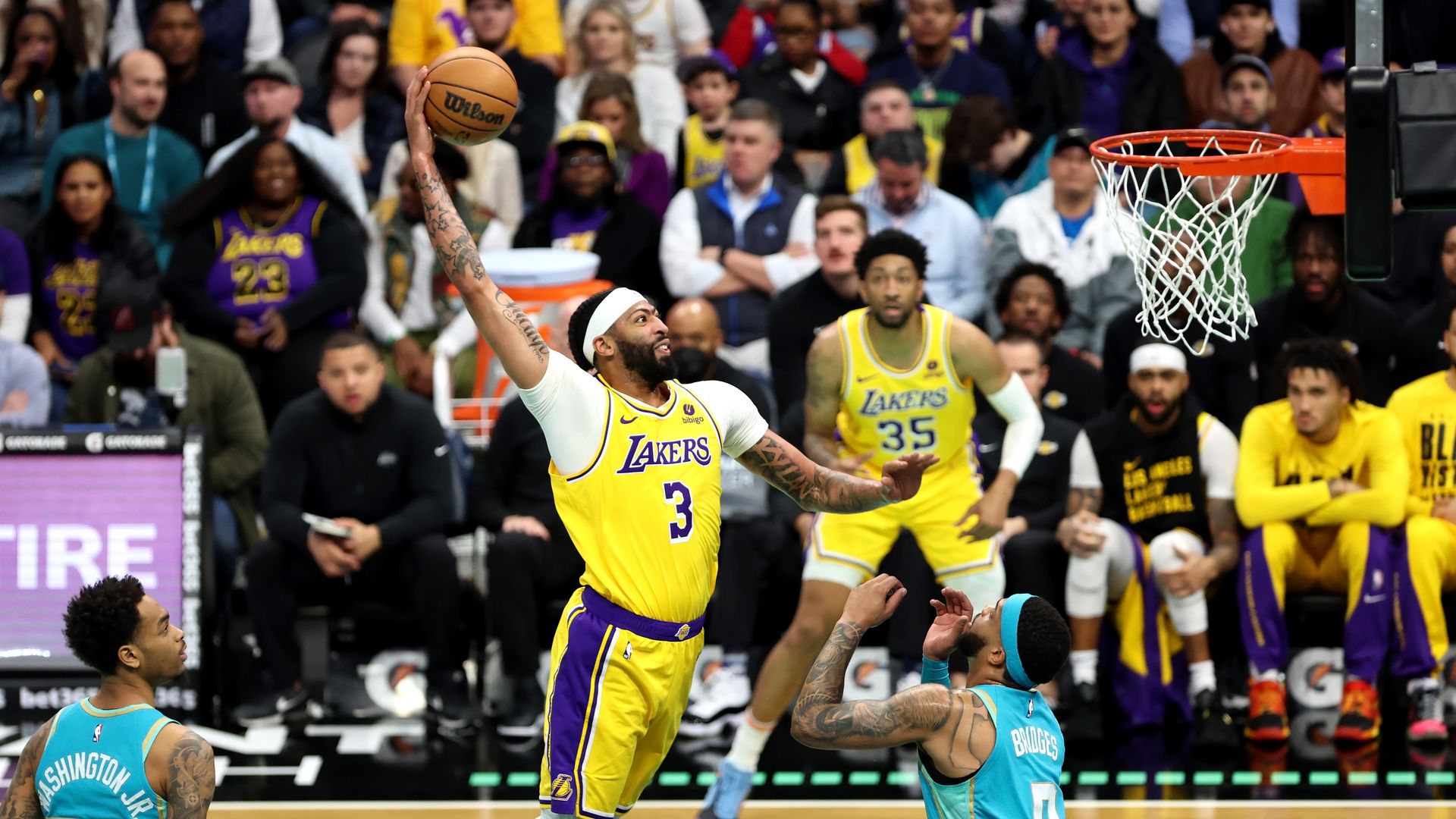 Lakers vs. Hornets Preview and Game Thread: Looking to stay hot