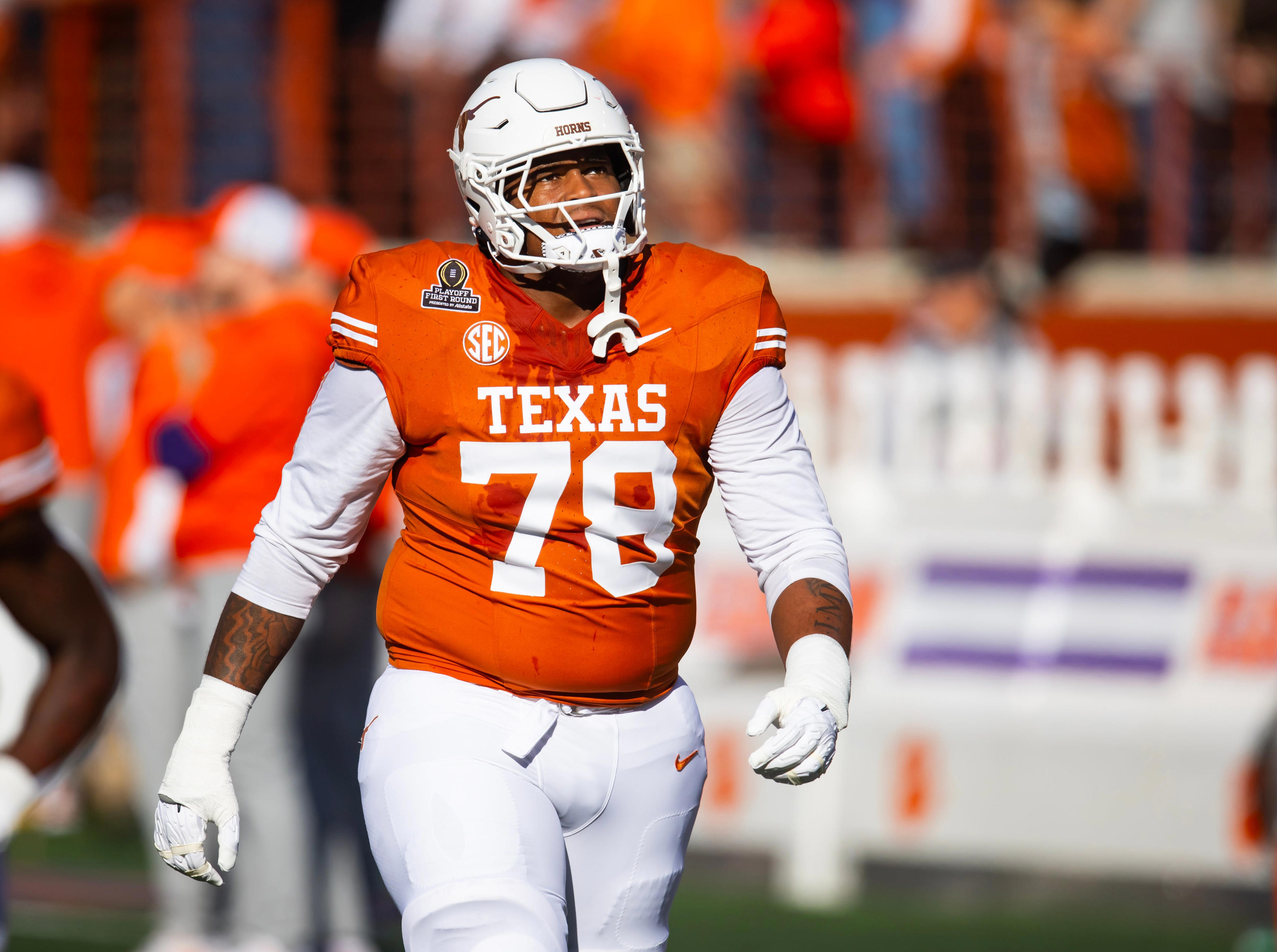 5-round mock draft: Trades net Cowboys epic fix of OL, DT, HB, WR, LB departures