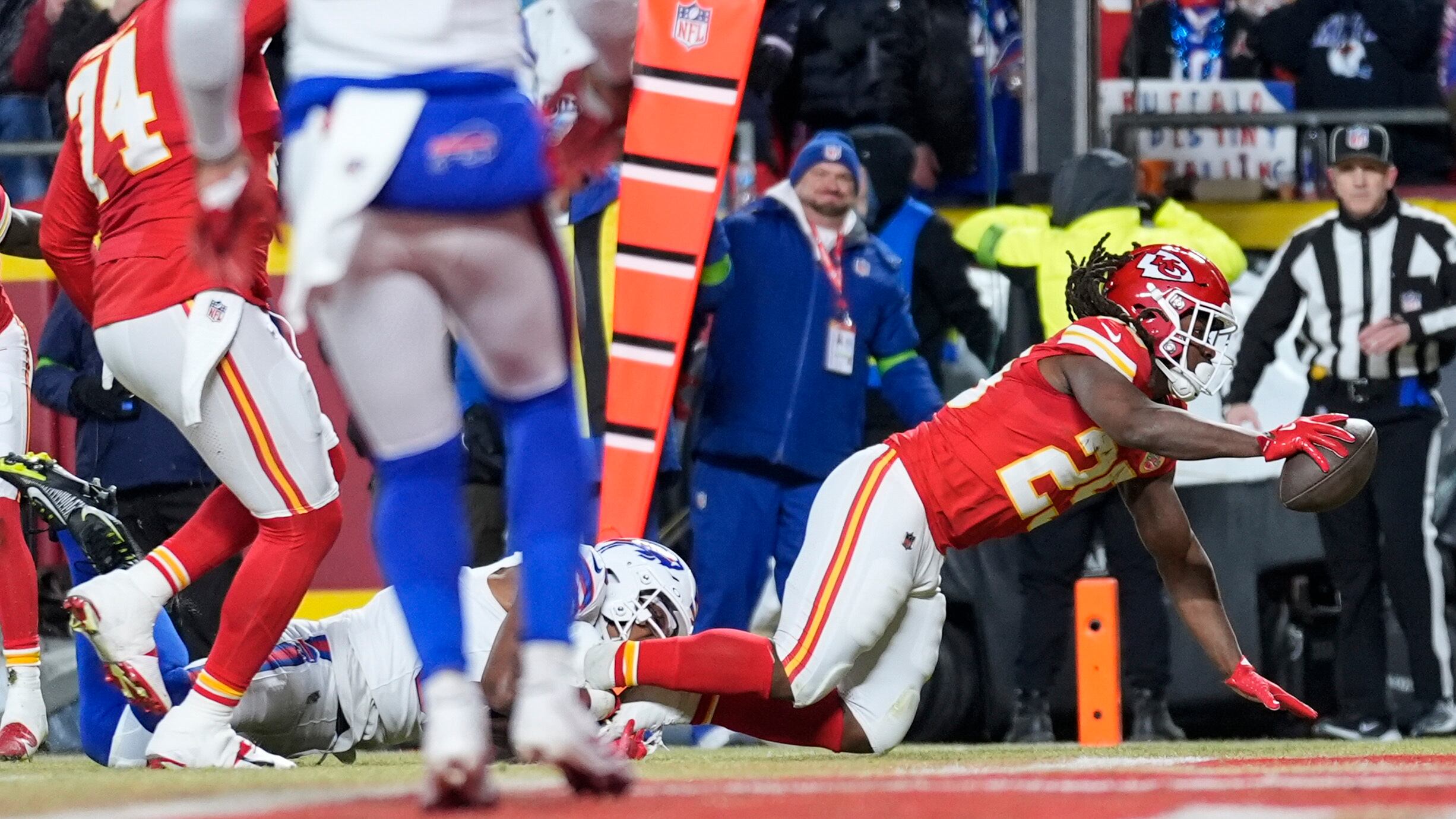 LIVE GAMEDAY BLOG: Chiefs beat Bills 32-29, advance to 3rd straight ...
