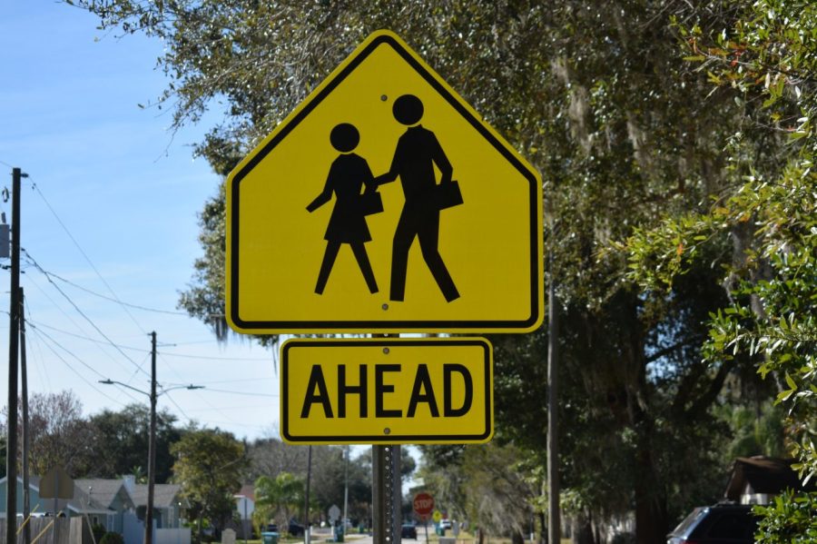 Crossing guard hit in crosswalk outside Ravenna elementary school