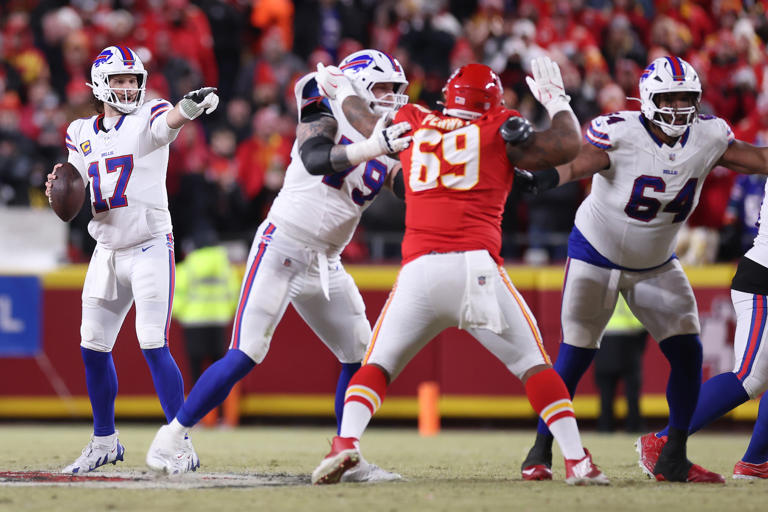 Chiefs vs. Bills highlights: Kansas City defeats Buffalo, 32-29, in AFC ...