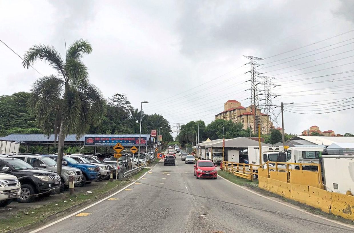 Taman Intan Baiduri folk fearing jam object to affordable housing project