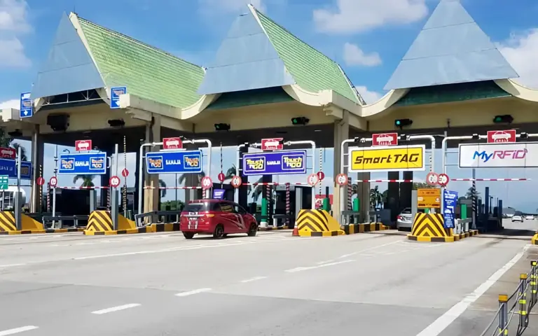 Highway companies want to build free-flow lanes at own cost