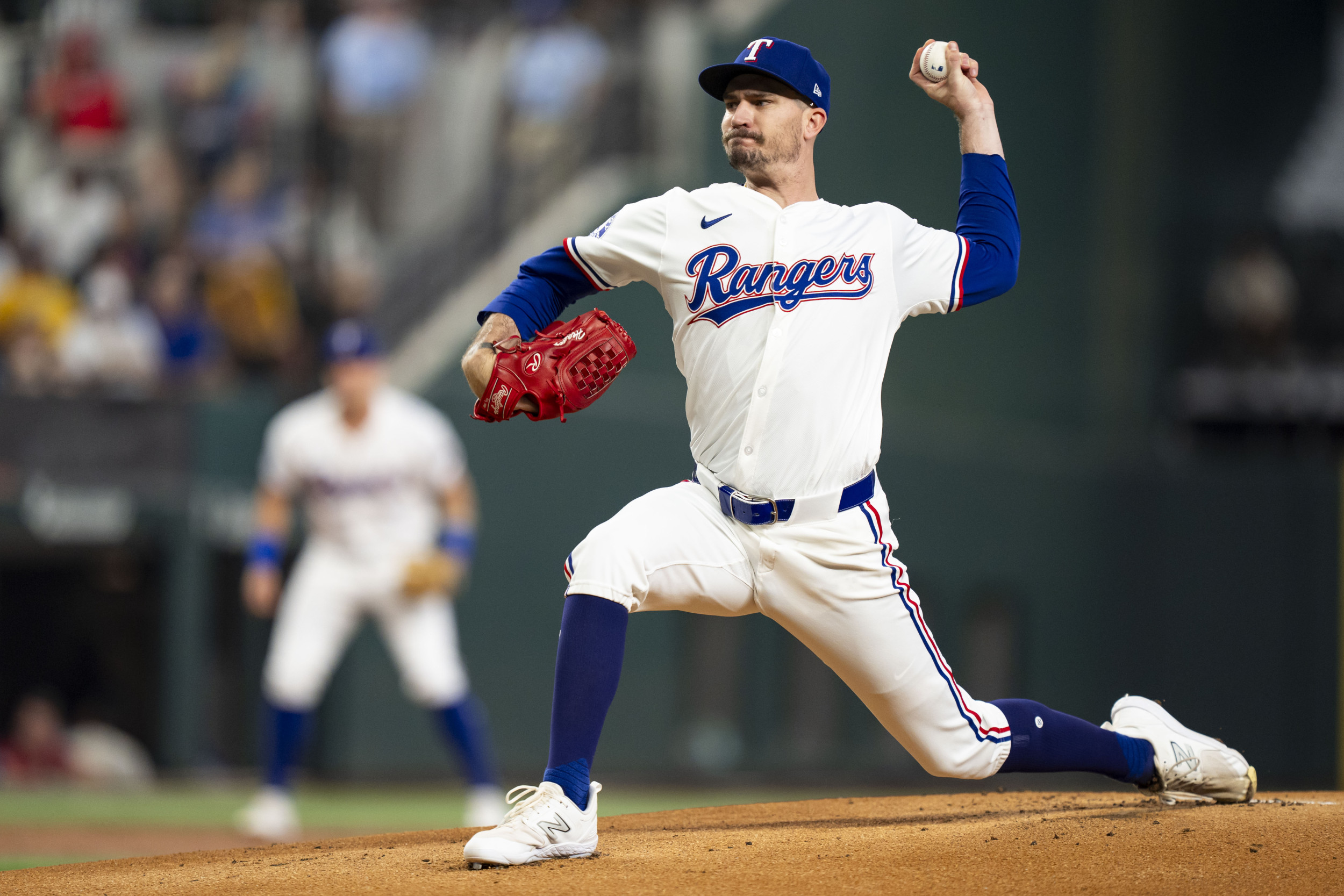 Could Shocking NL Club Steal $25 Million Free Agent From Blue Jays, Padres?