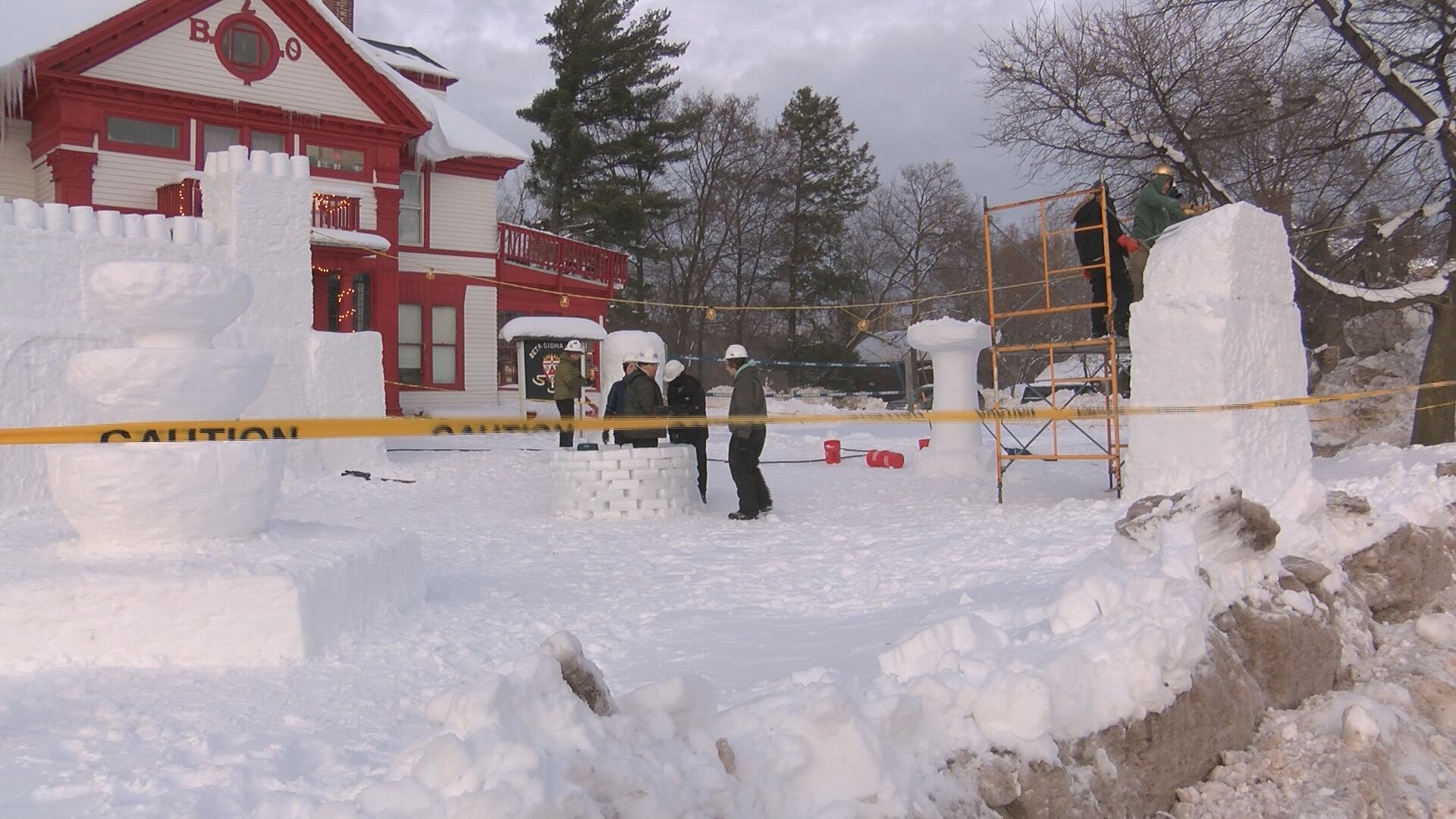Students begin work on MTU Winter Carnival snow statues