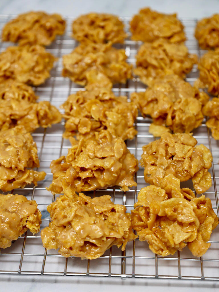No-Bake Peanut Butter Corn Flake Candy
