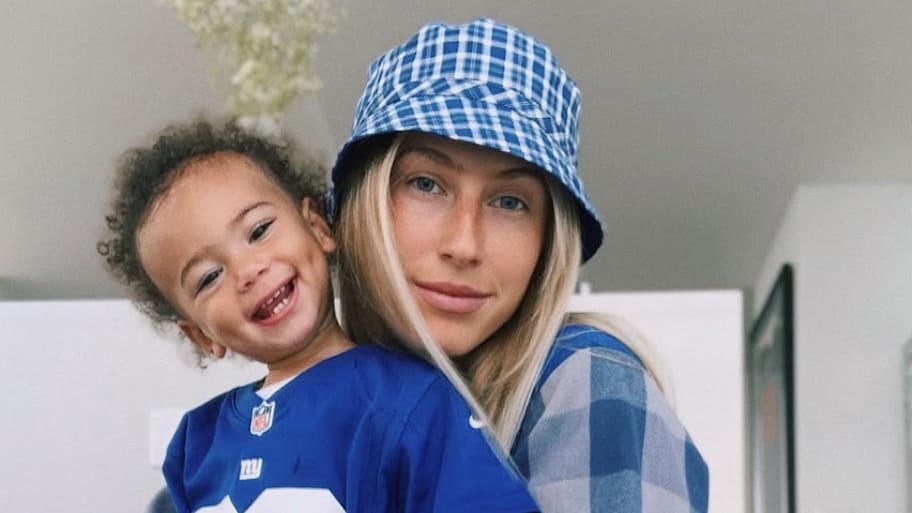 Saquon Barkley's gf Anna Congdon slays schoolgirl fit with kids in ...