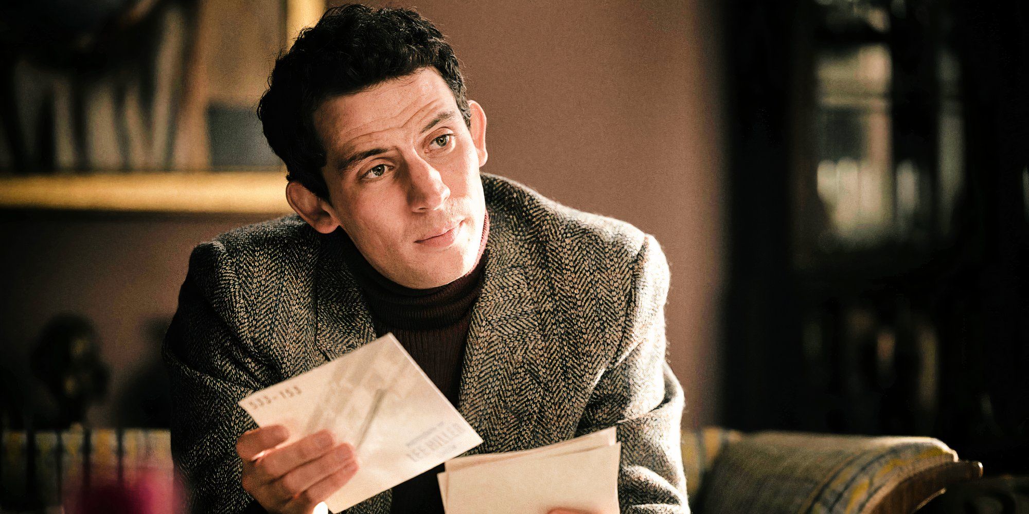 Josh O'Connor Addresses James Bond Casting Rumors Amid Online Buzz: "I ...