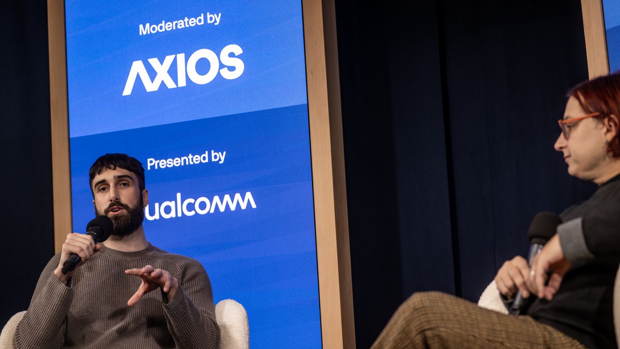 Fierce debate at Davos over AI's business value