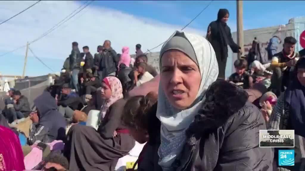 Thousands of displaced Gazans start returning home after hostage deal ...