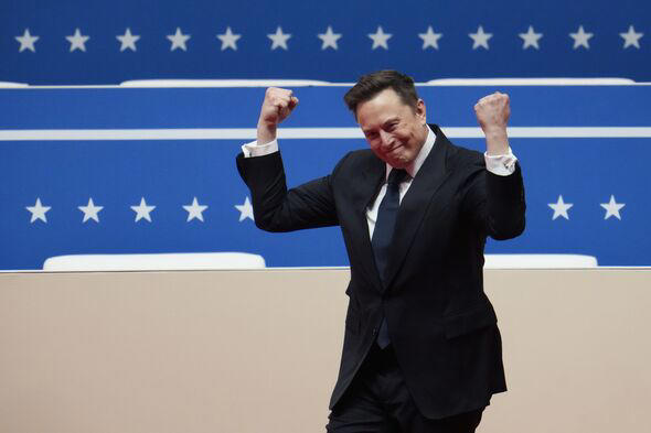 Elon Musk given stark history lesson after calling for English Channel ...