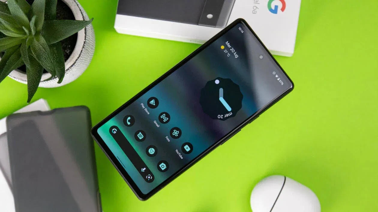 Google porta la dark mode su tutte le app Android