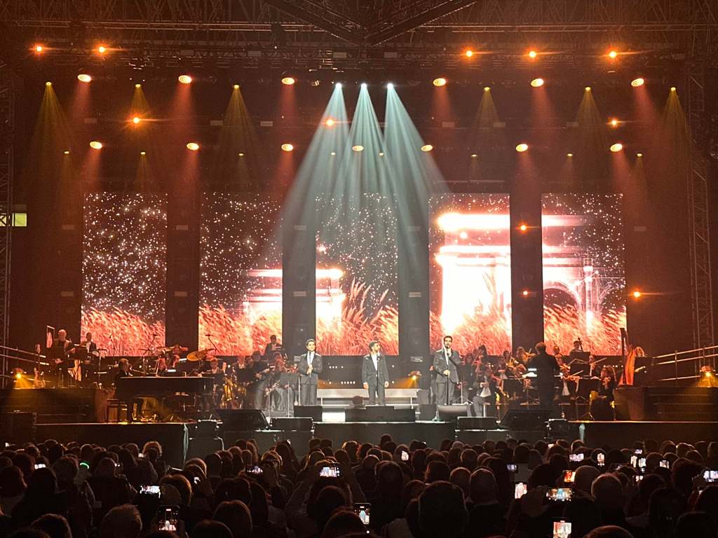 Rose rosse e standing ovation per Il Volo. A Messina festeggiano 15 ...