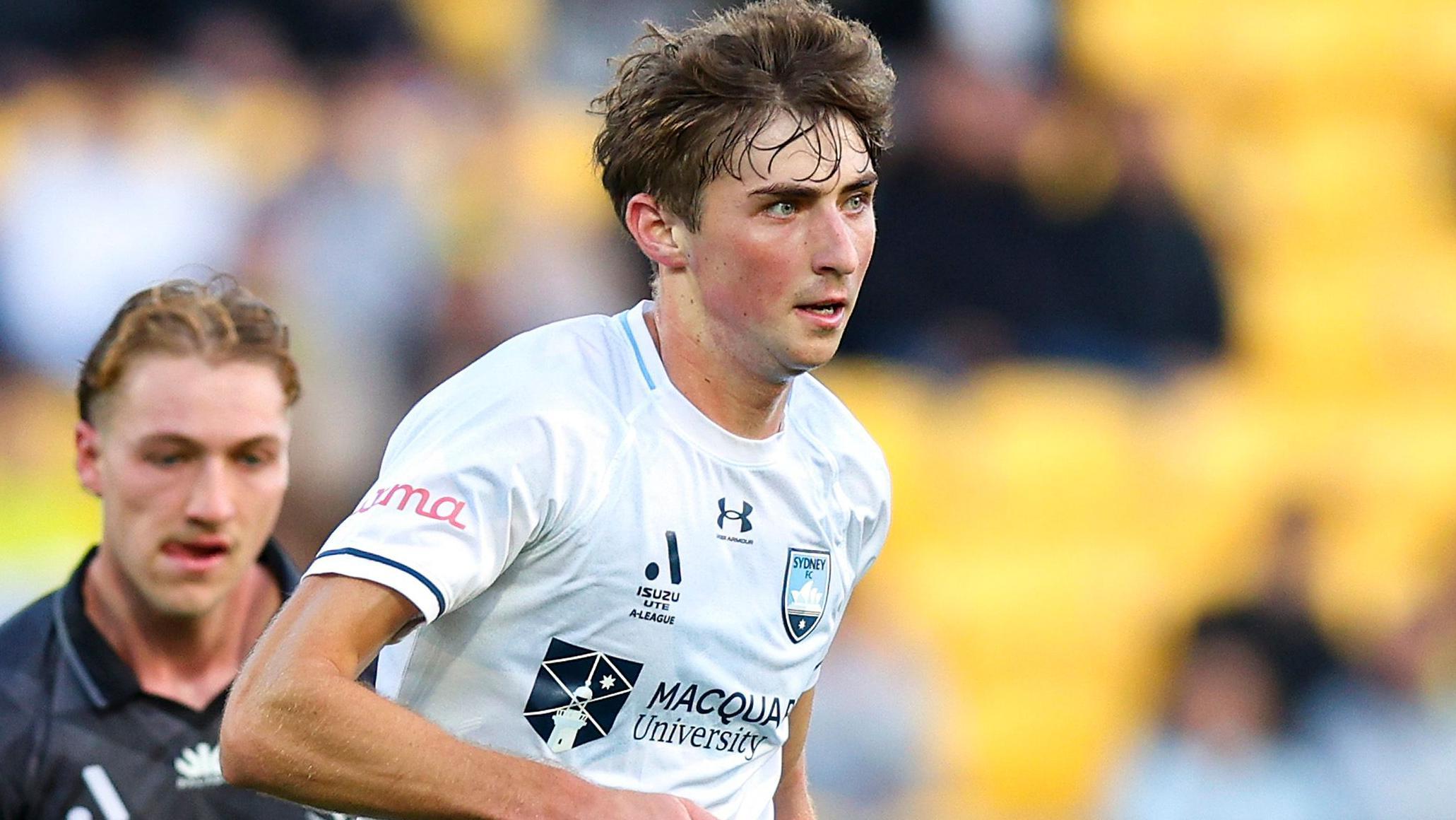 Portsmouth sign Australia defender Matthews