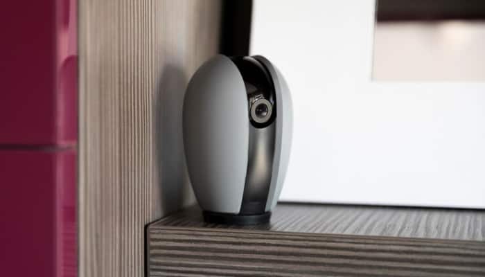 7 easy and quick ways to spot hidden cameras in your hotel room