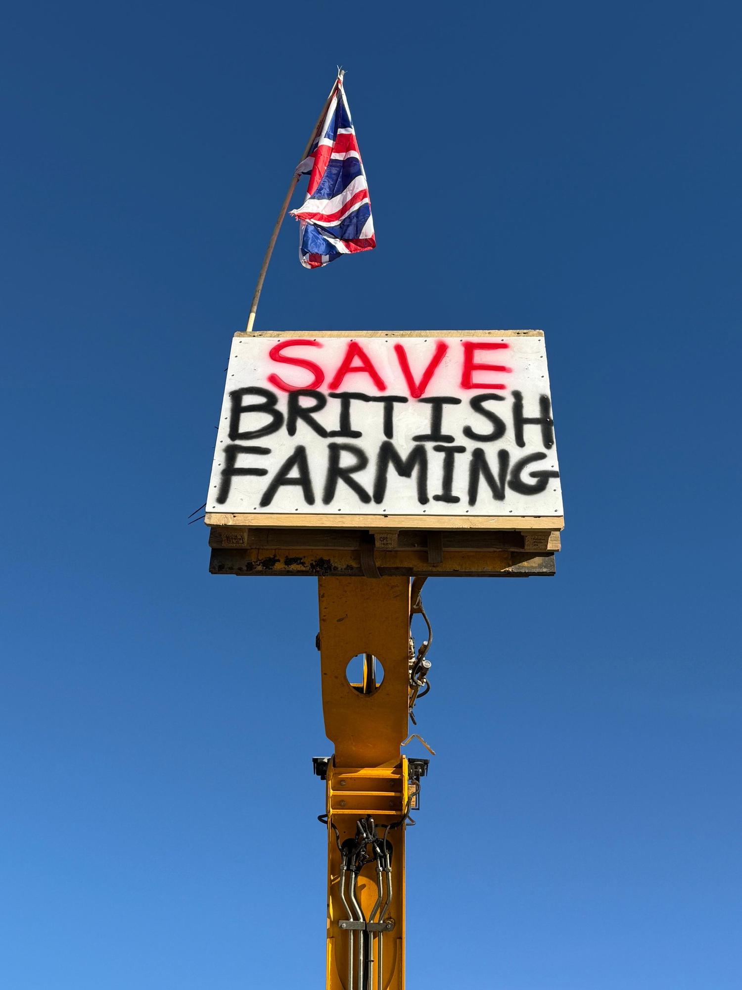 Andrew Griffith MP supports farmers' 'Day of Unity'