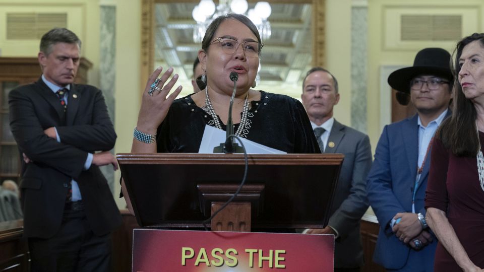Navajo Nation leaders raise alarm over reports of Indigenous people ...