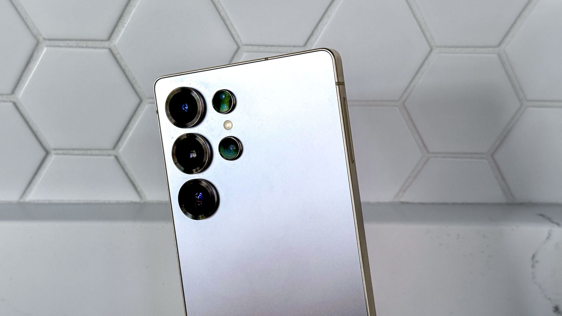 Samsung Galaxy S26 Ultra leak claims a massive upgrade is coming to all ...