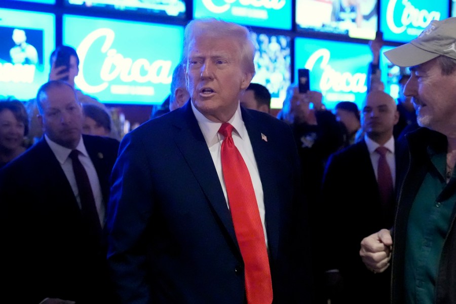 Opinion: Trump tells federal employees, ‘You’re fired!’ But wait — not ...