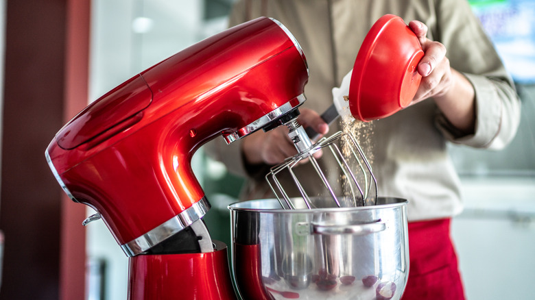 13 Mistakes Everyone Makes When Using Their Stand Mixer