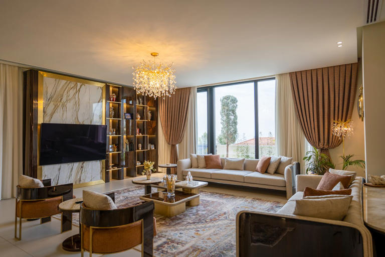 10 Things the Middle Class Spends Money On That Rich People Don’t Care ...