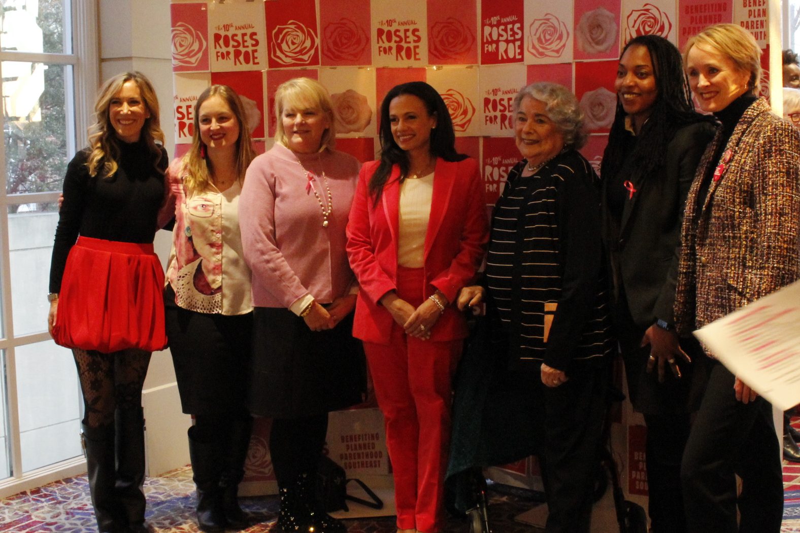 Community rallies around reproductive health care at Roses for Roe