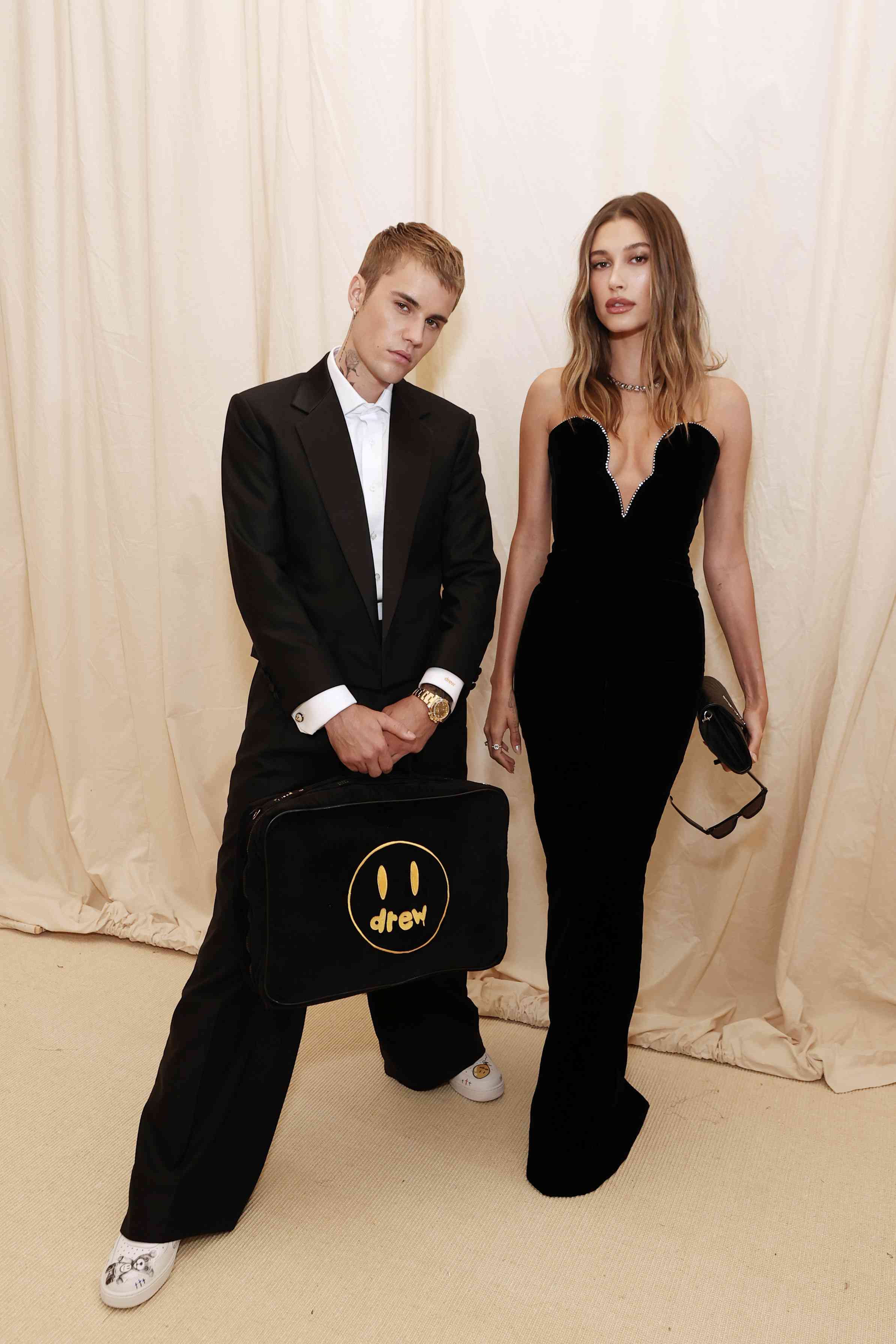 Justin and Hailey Bieber's Chill Date Night Marks First Outing Since ...