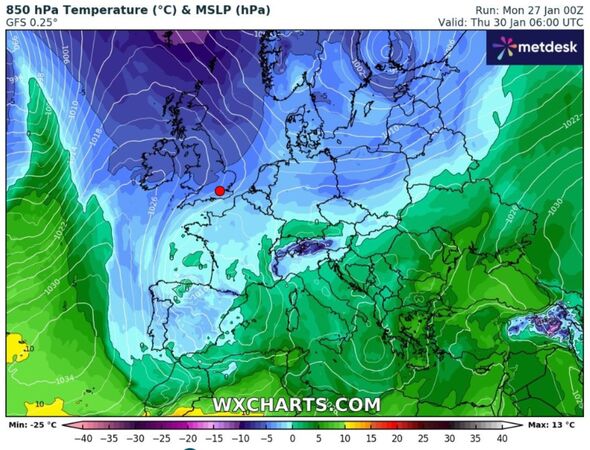 UK weather maps turn icy blue as brutal -6C Arctic blast to hit Britain
