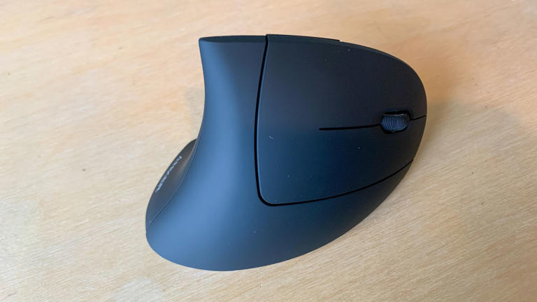 Anker Wireless Vertical Ergonomic Mouse review: cheap, cheerful, and ...