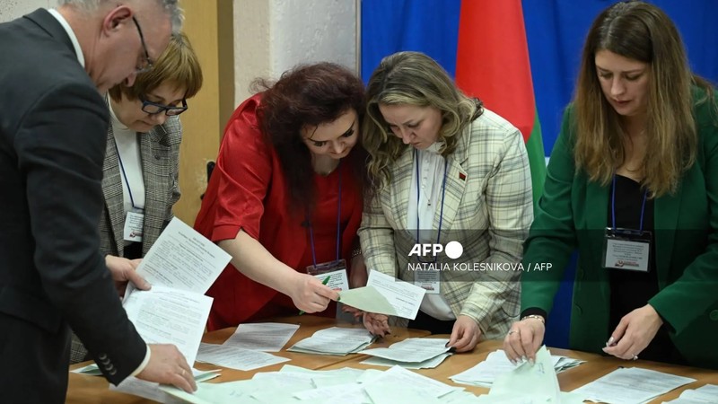 Putin, Xi hail Lukashenko's Belarus victory amid Western condemnation